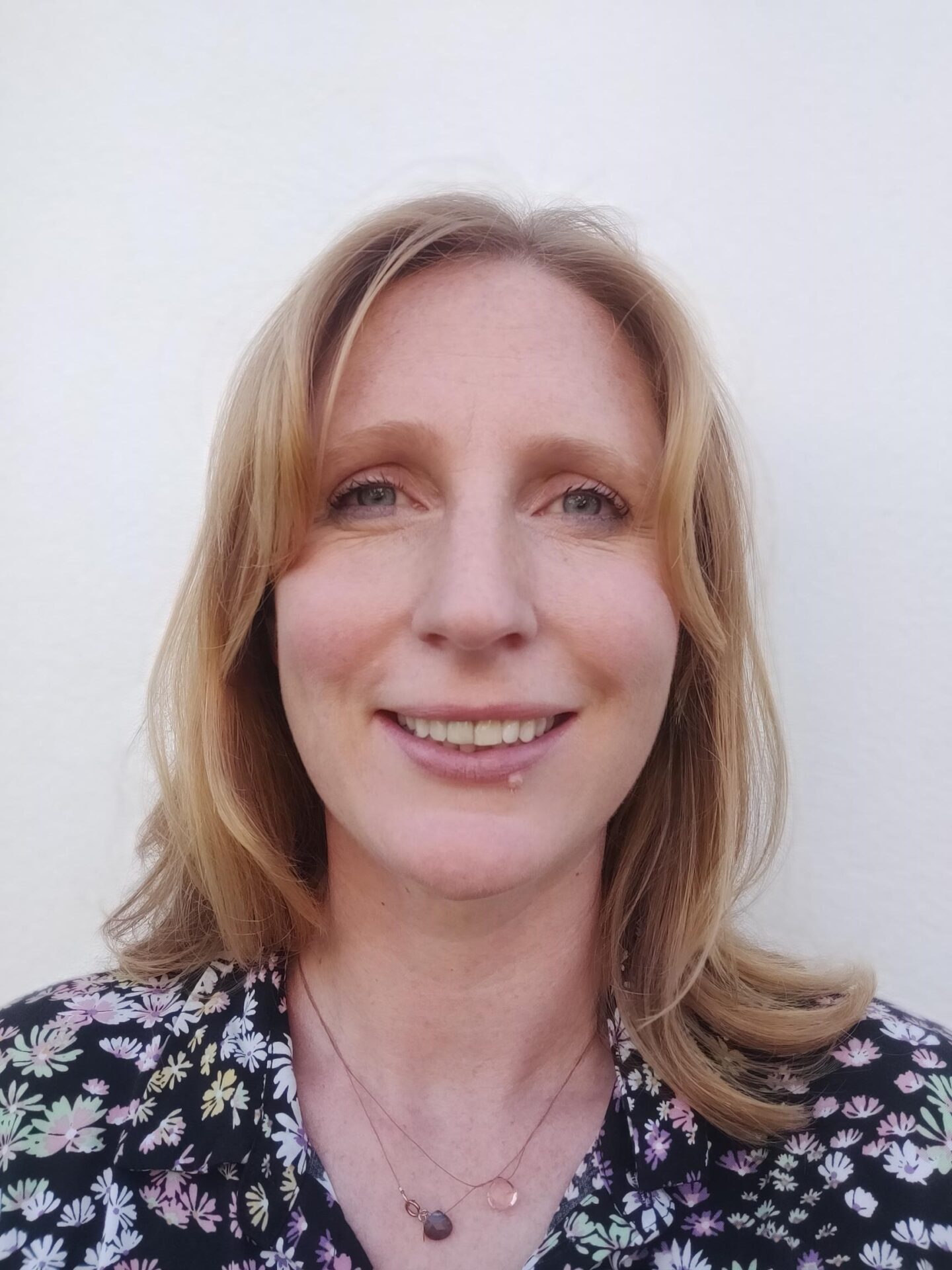 Francesca Richards - Kent Material Studies Network - Research at Kent